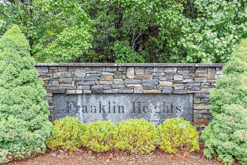 24 Shayne Rd UNIT 323, Franklin, MA 02038 | Zillow