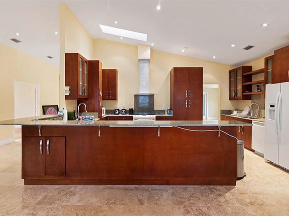 5170 NE 64th Ave, Silver Springs, FL 34488 | MLS #OM559407 | Zillow