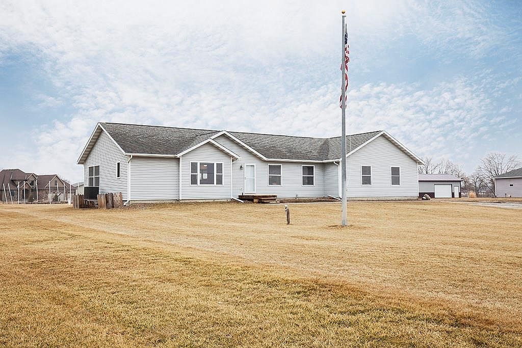 2022 SE 72nd St, Runnells, IA 50237 | Zillow