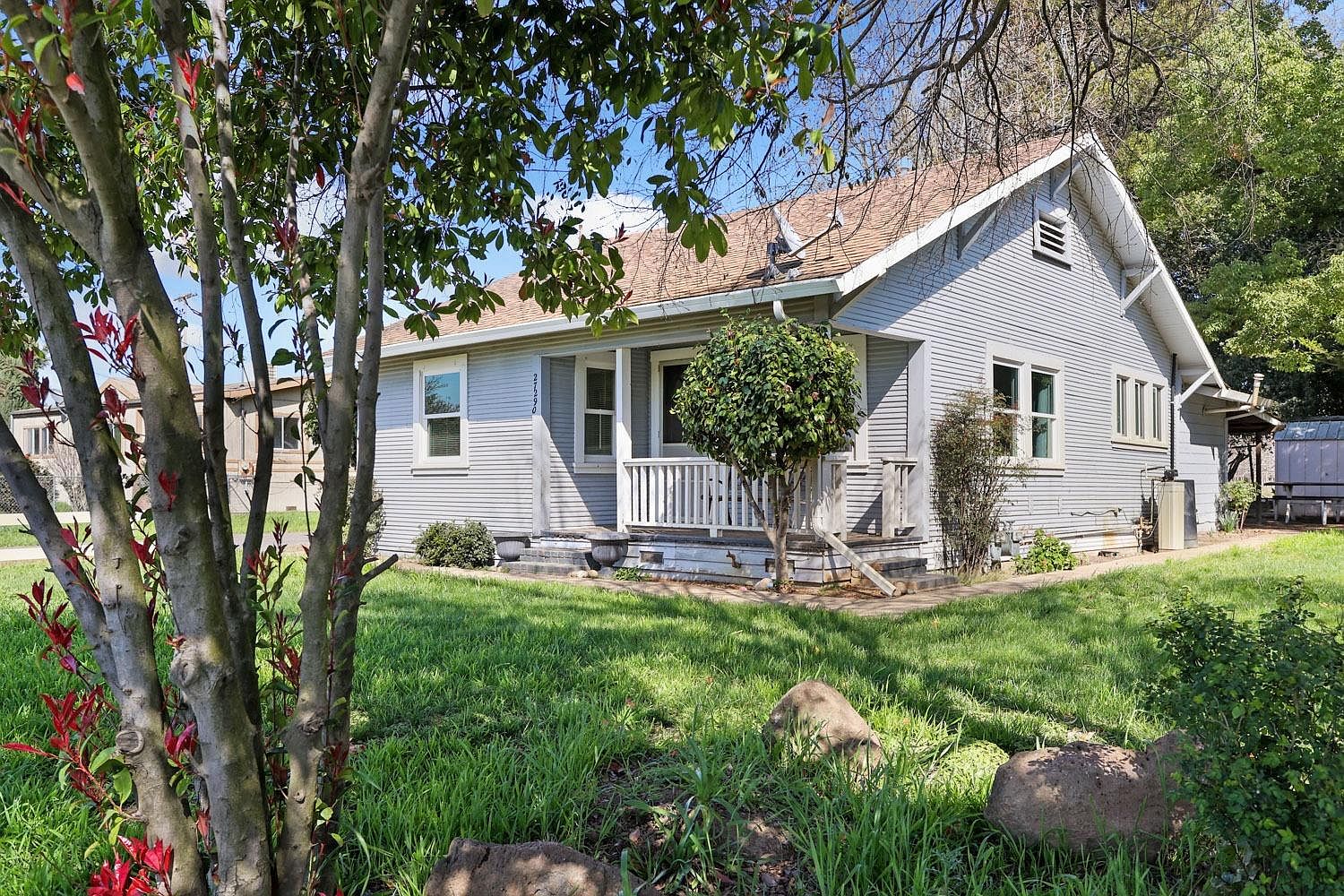 27290 N New Hope Rd, Thornton, CA 95686 | Zillow