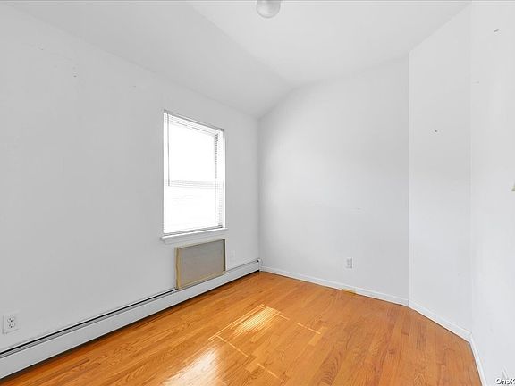 61-29 231st St, Oakland Gardens, NY 11364 | MLS #3467204 | Zillow