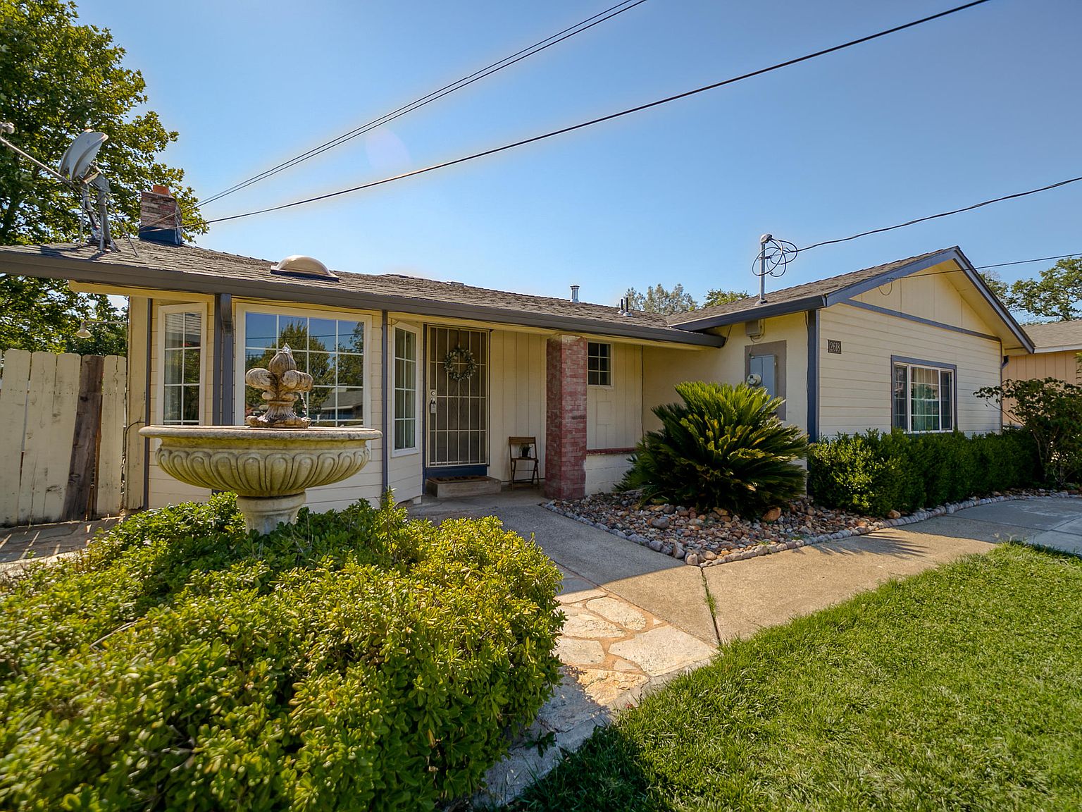 2618 Alfreda Way, Redding, CA 96002 | Zillow