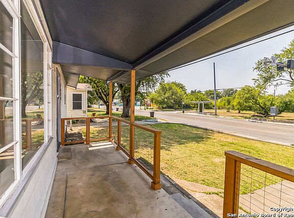 2822 E HOUSTON ST, San Antonio, TX 78202 | MLS #1789177 | Zillow