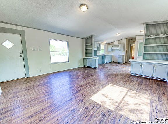 123 3rd St, Knippa, TX 78870 | MLS #1522083 | Zillow