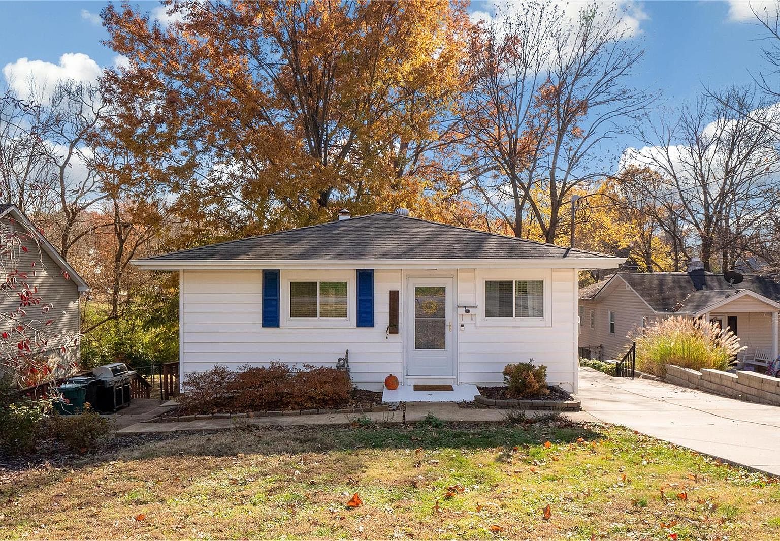 1760 Thursby Ave, Saint Louis, MO 63122 | Zillow