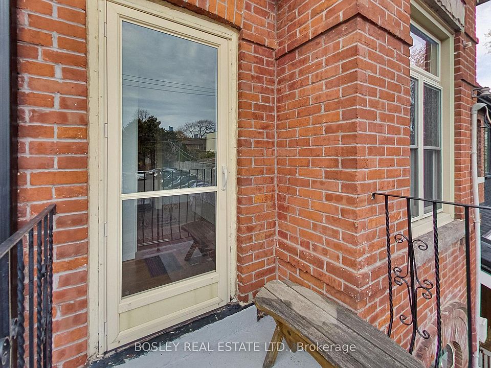 293A Markham St, Toronto, ON M6J 2G4 | Zillow