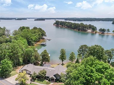 2010 Lake Keowee Ln, Seneca, SC 29672 | Zillow