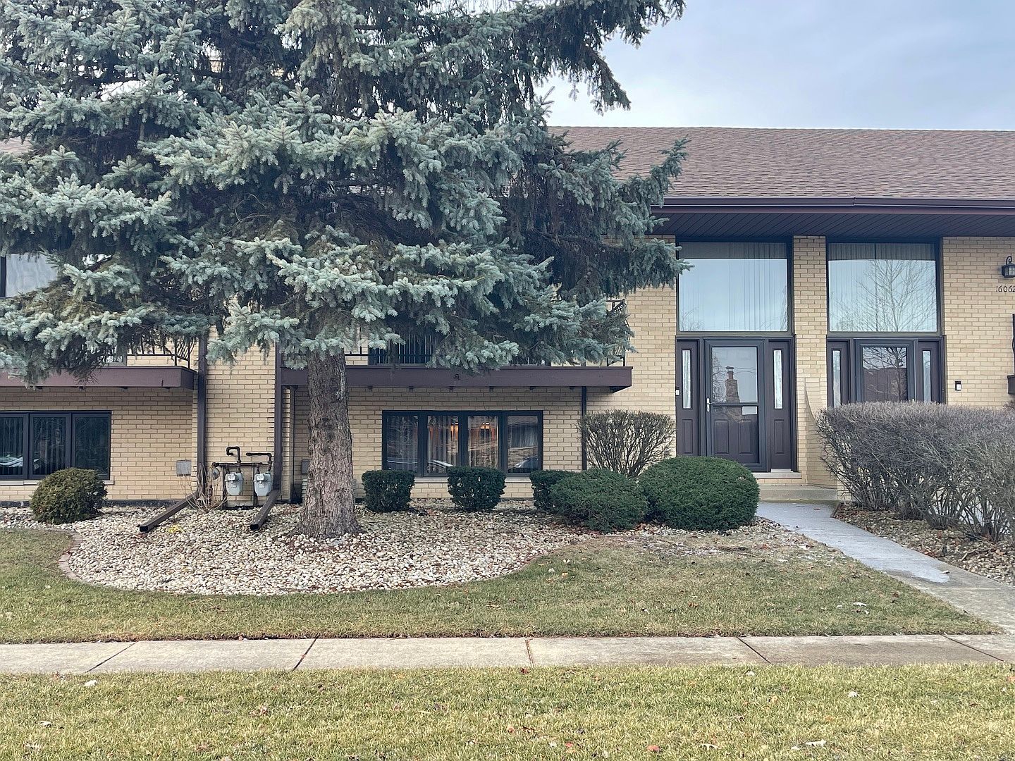 16064 Pine Dr #16064, Tinley Park, IL 60477 | Zillow