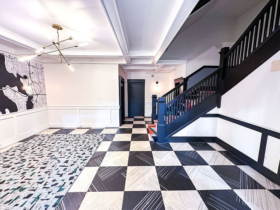 Manchester Arms - 1412 Summit Ave Seattle WA | Zillow