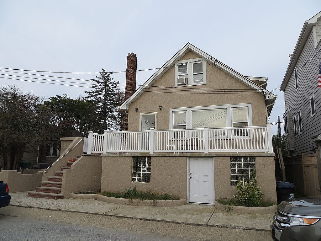 84 Rochester Ave, Long Beach, NY 11561 | Zillow