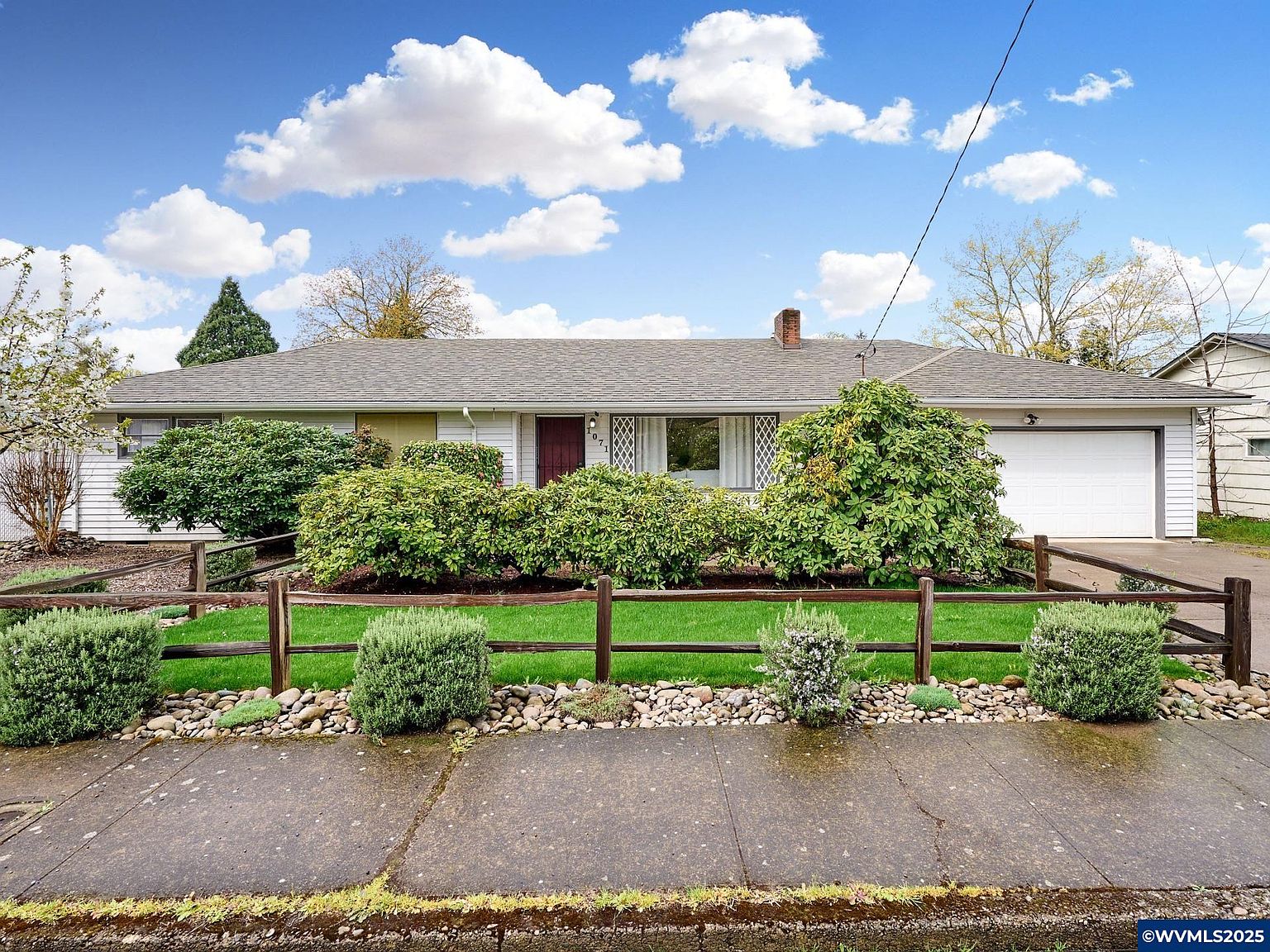 1071 23rd St NE, Salem, OR 97301 | Zillow