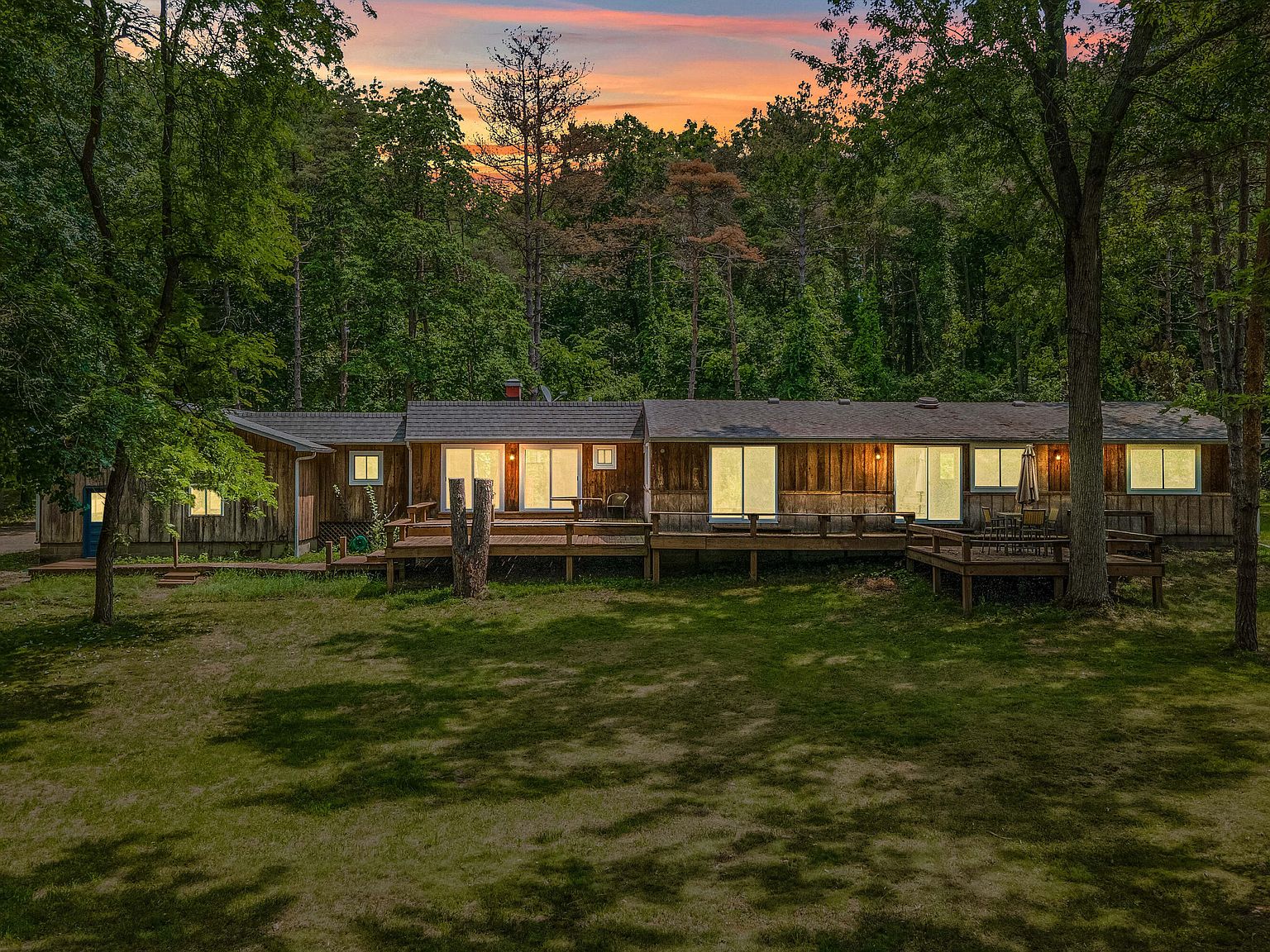 3240 Half Moon Lake Rd, Hillsdale, MI 49242 | MLS #23027207 | Zillow