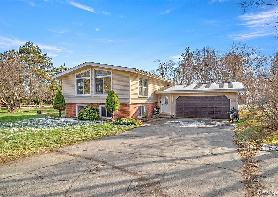47355 Seven Mile Rd, Northville, MI 48167 | Zillow