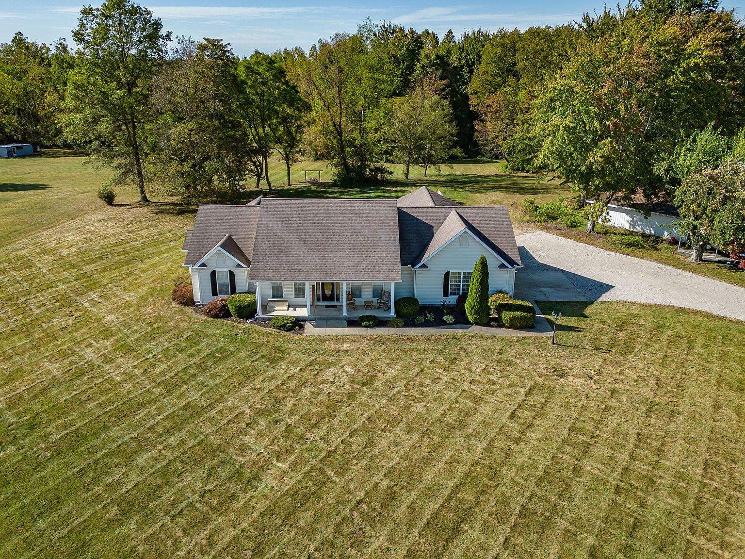 3328 S Us Highway 31, Crothersville, IN 47229 | Zillow