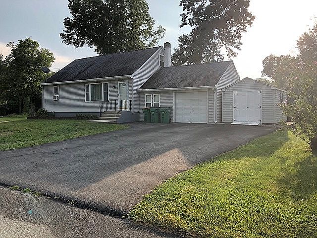 1 Kinry Rd, Poughkeepsie, NY 12603 | Zillow