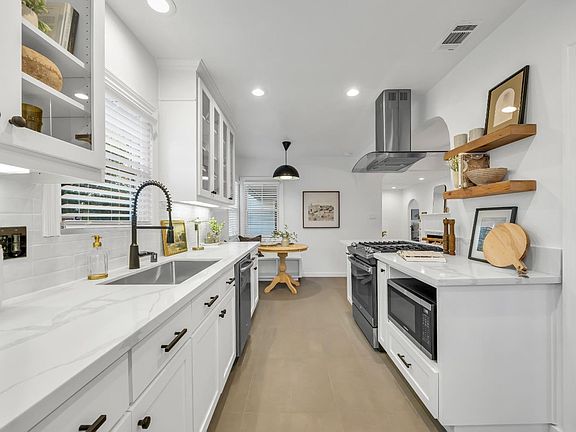 1400 55th St, Sacramento, CA 95819 | Zillow