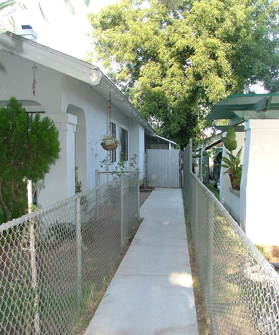 459 N Howard St, Fresno, CA 93701 | Zillow