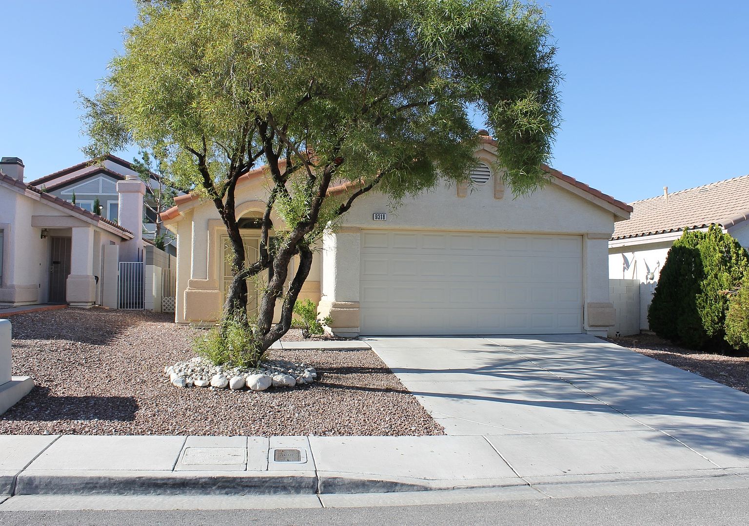9318 Sailing Water Ave, Las Vegas, NV 89147 | Zillow
