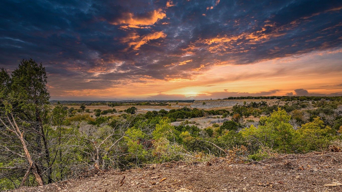 4 Thompson Rd, Weatherford, TX 76087 | Zillow