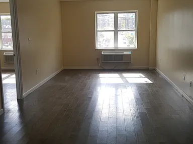 192 E 205th St Bronx NY | Zillow