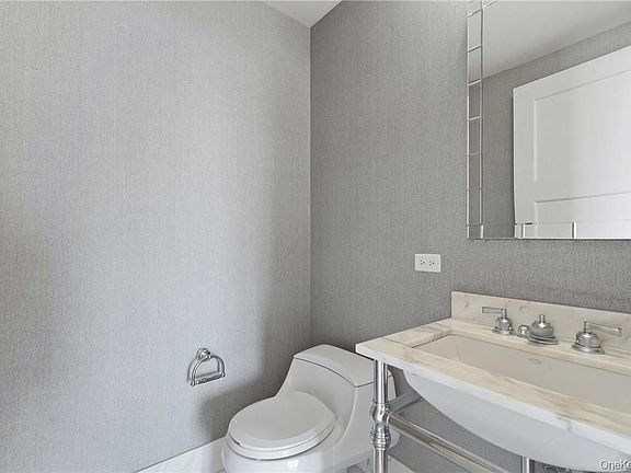 1 Renaissance Sq UNIT V9E, White Plains, NY 10601 | Zillow