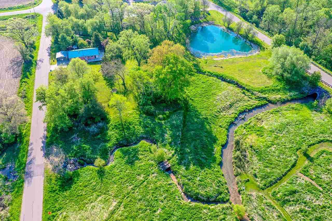 309 Golden Ave, Wisconsin Dells, WI 53965 | Zillow