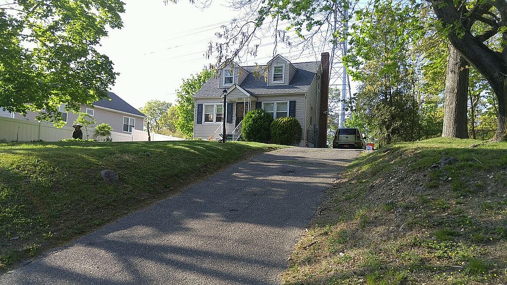 4299 Express Dr N, Ronkonkoma, NY 11779 | Zillow
