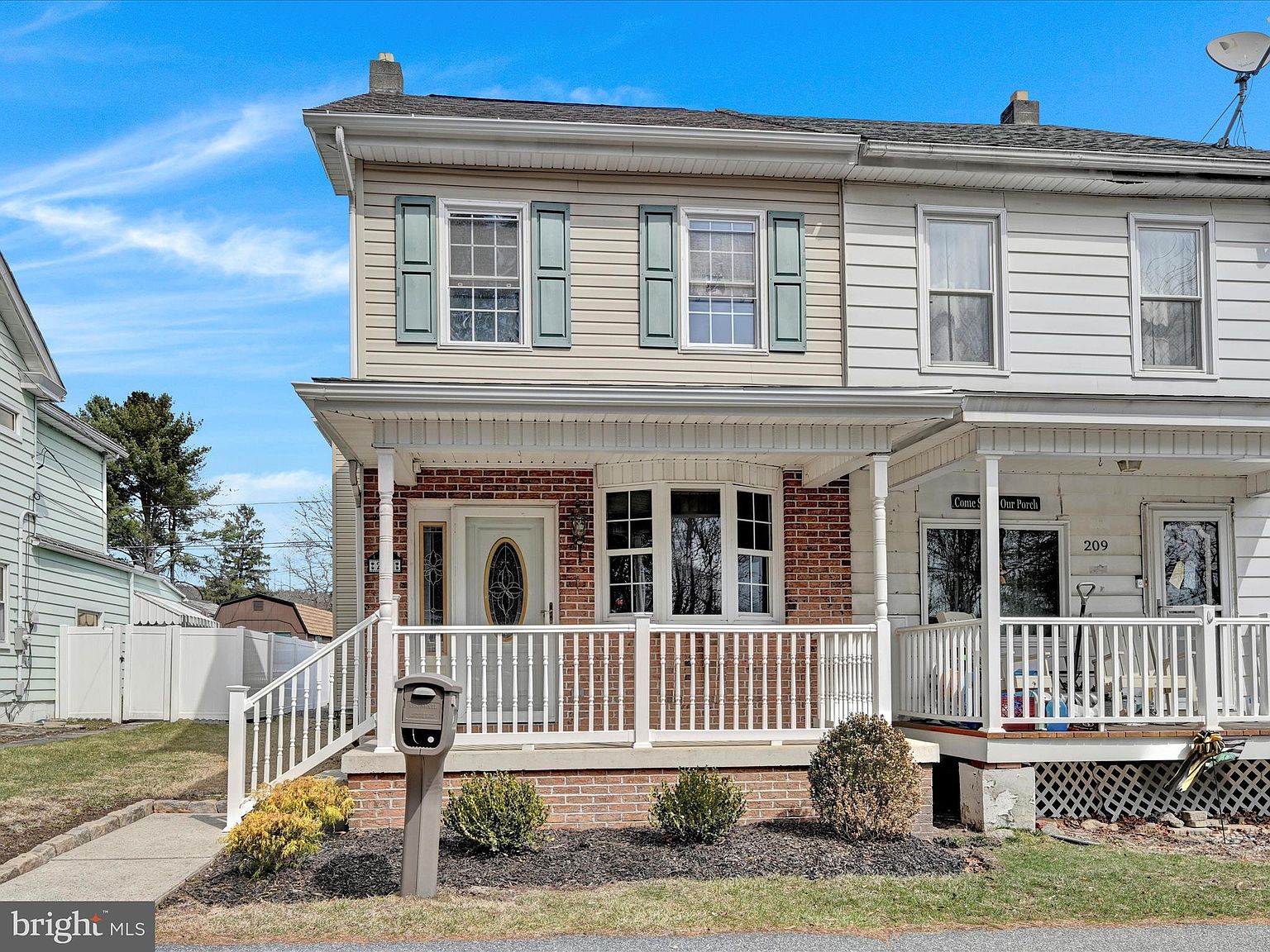 211 Railroad St, Delano, PA 18220 | Zillow