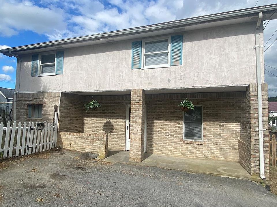 2635 Brown St, Richlands, VA 24641 | Zillow