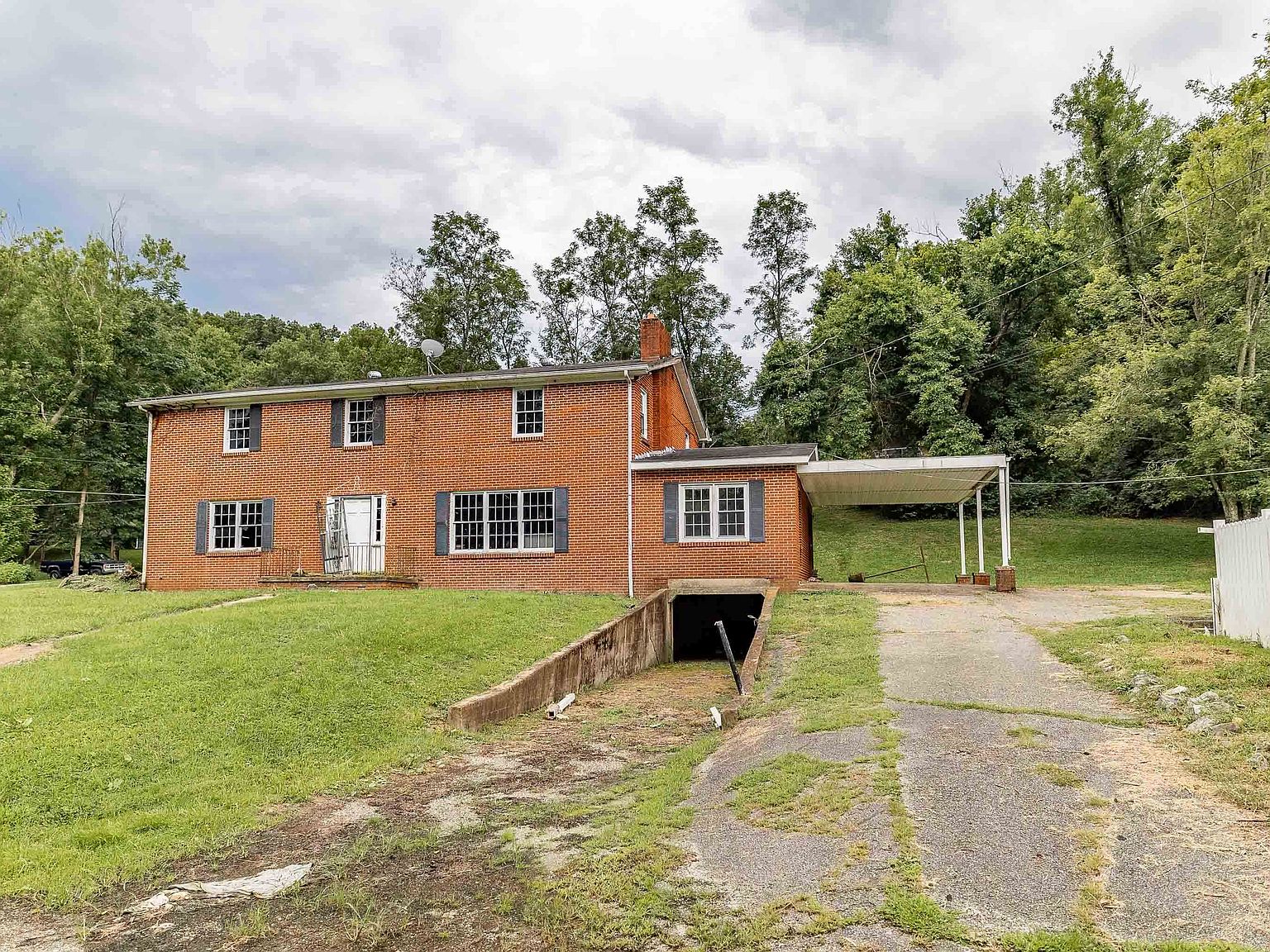 301 Womack Rd, Grayson, KY 41143 | Zillow