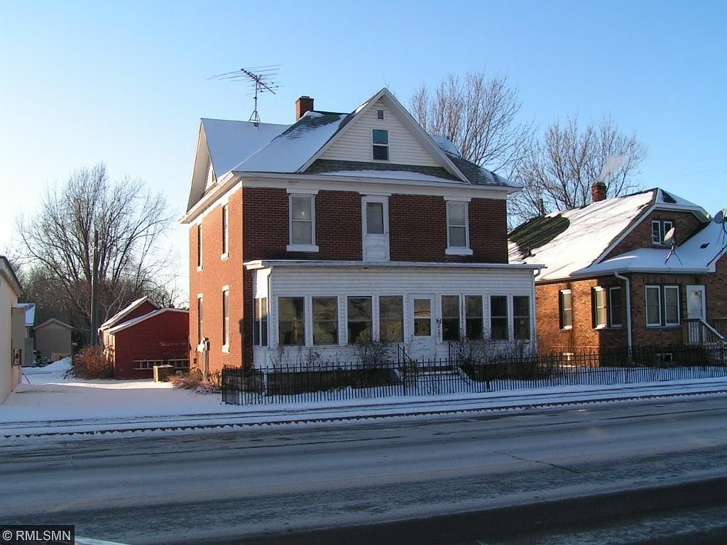 215 N Main St, Nelson, WI 54756 | Zillow