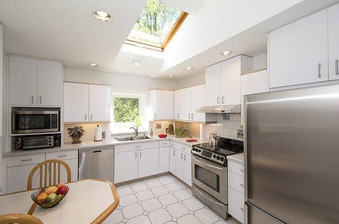 38 Pin Oak Rd, Skillman, NJ 08558 | Zillow