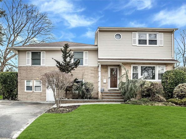 South Merrick - Merrick NY Real Estate - 10 Homes For Sale | Zillow