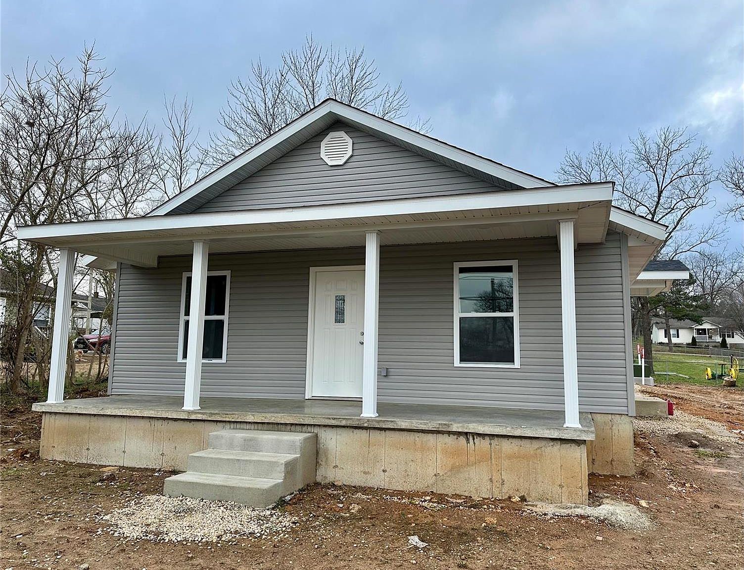 16 N Herren Ave, Ellsinore, MO 63937 | MLS #25000364 | Zillow