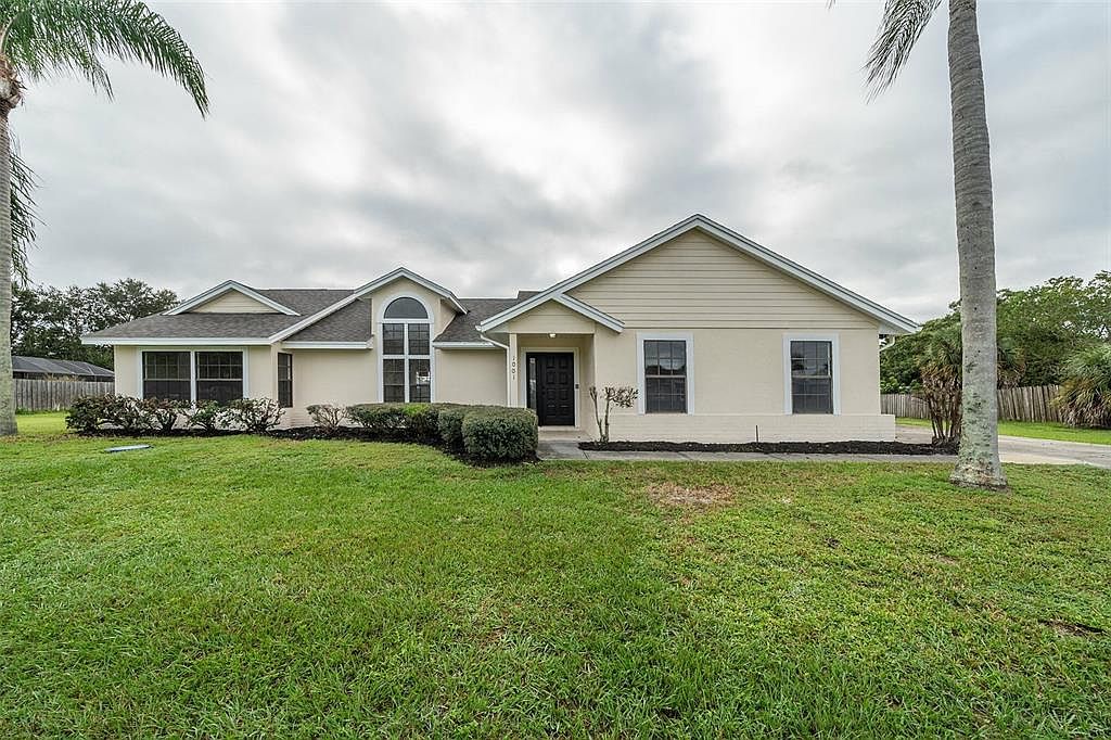 1001 Carnation Dr, Sebastian, FL 32958 | MLS #T3484867 | Zillow