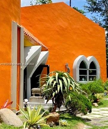 6867 SW 62nd Ter, South Miami, FL 33143 | MLS #A11612105 | Zillow