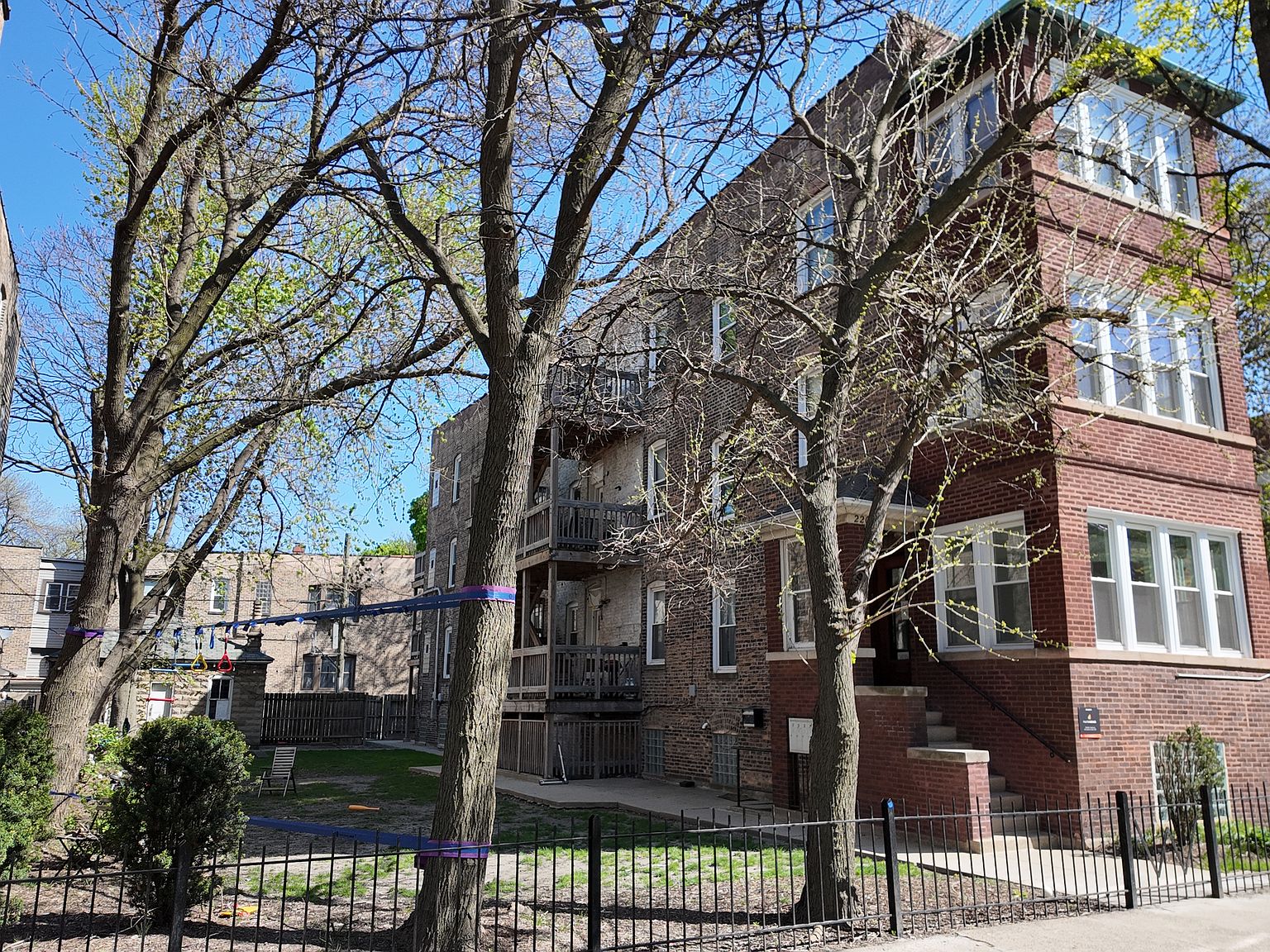 2200 W Cortez English, Chicago, IL 60622 | Zillow