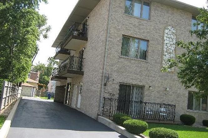 9517 Minnick Ave, Oak Lawn, IL 60453 | Zillow