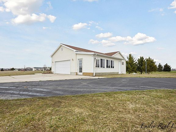 4771 Meadow View Dr, Fenwick, MI 48834 | Zillow