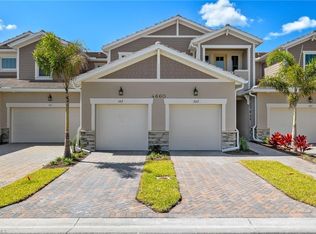 4660 Arboretum Cir UNIT 102, Naples, FL 34112 | Zillow