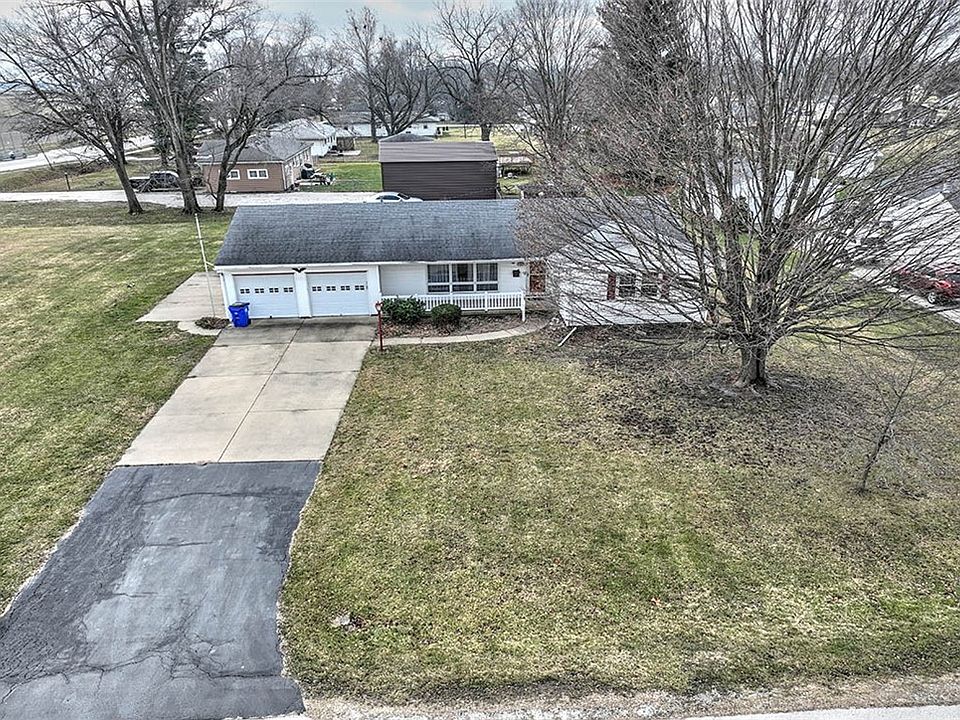 295 N Country Club Rd, Decatur, IL 62521 | Zillow