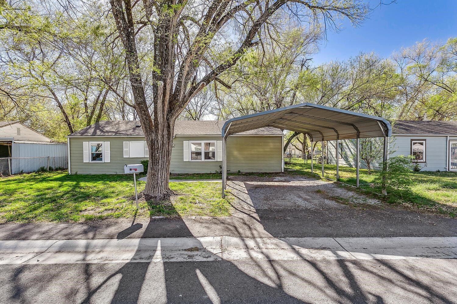 5101 S Jade Ave, Wichita, KS 67216 | Zillow