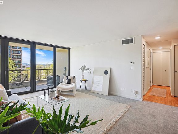 255 SW Harrison St APT 5F, Portland, OR 97201 | MLS #23180880 | Zillow