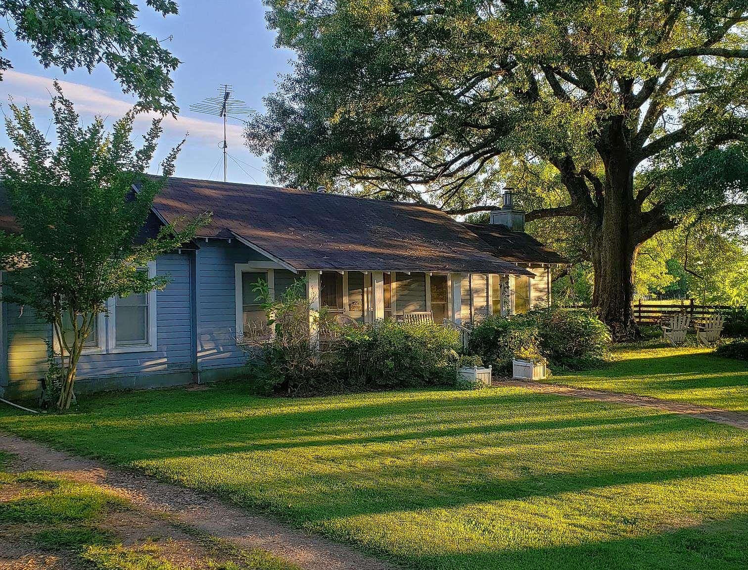 (Undisclosed Address), Blevins, AR 71825 | Zillow