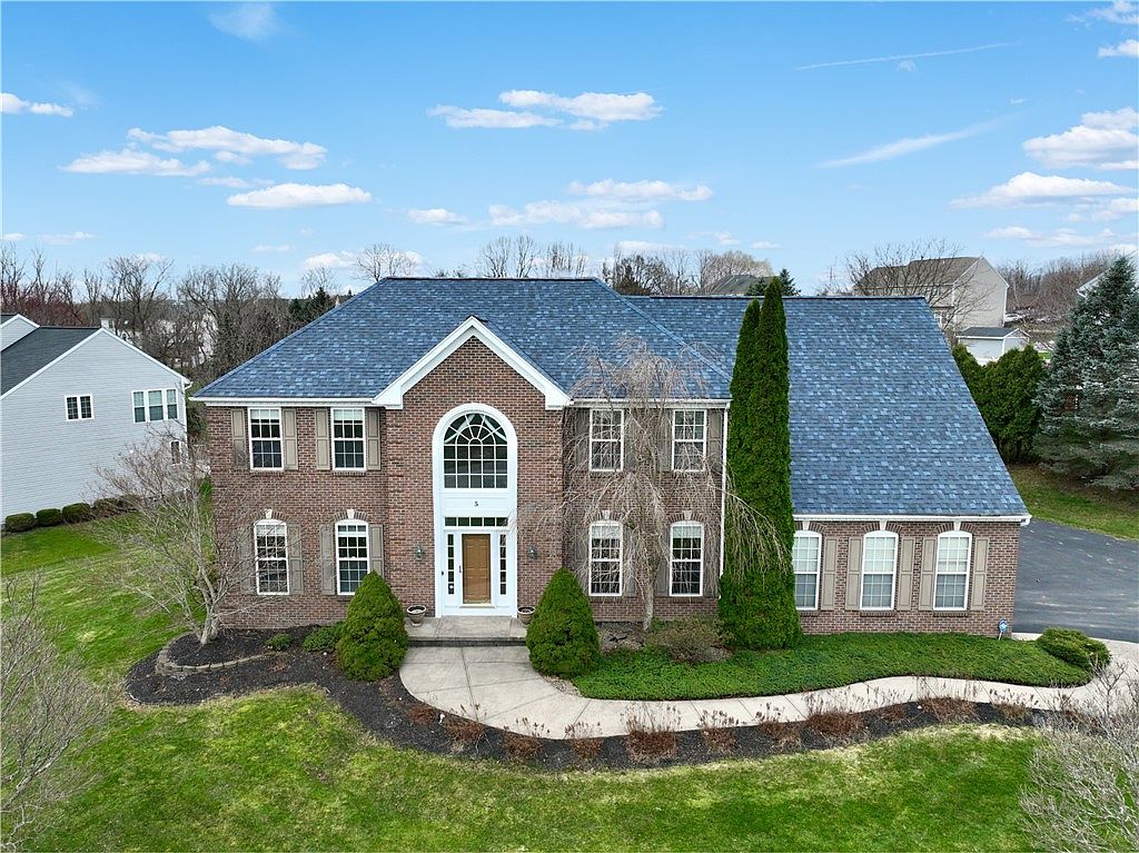 5 Mima Cir, Fairport, NY 14450 | Zillow