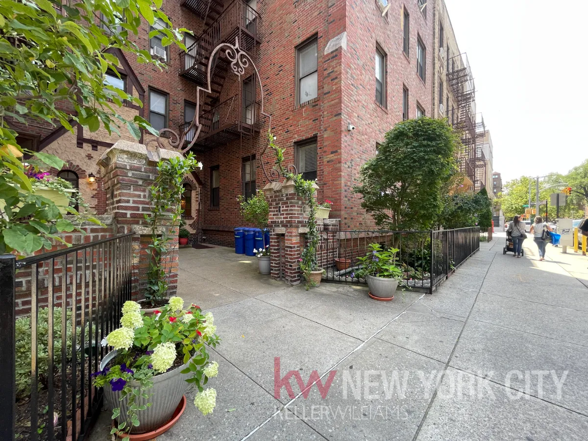 7001 Ridge Boulevard #3B in Bay Ridge, Brooklyn | StreetEasy