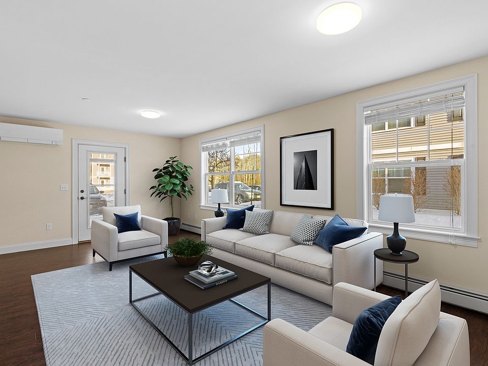 Cumberland Foreside Village Apartments - 3 Chelsea Way Cumberland ...