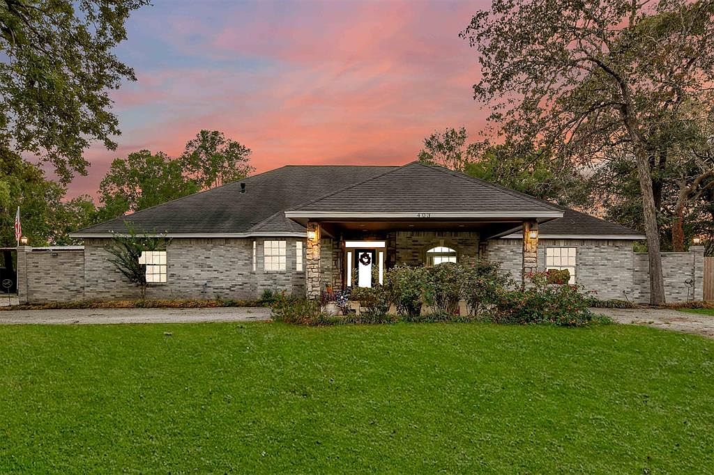 403 Mable St, Conroe, TX 77301 | MLS #34451206 | Zillow