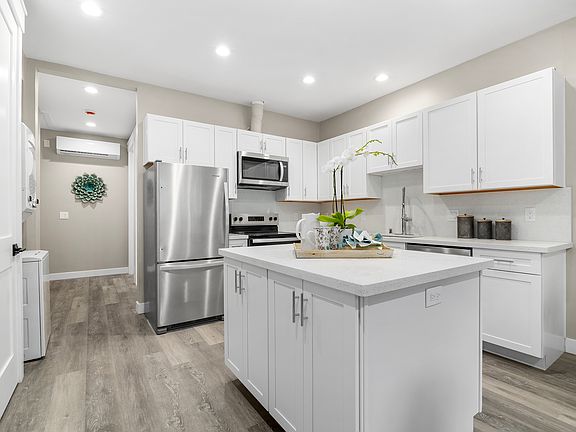 417 Barson St #C, Santa Cruz, CA 95060 | Zillow