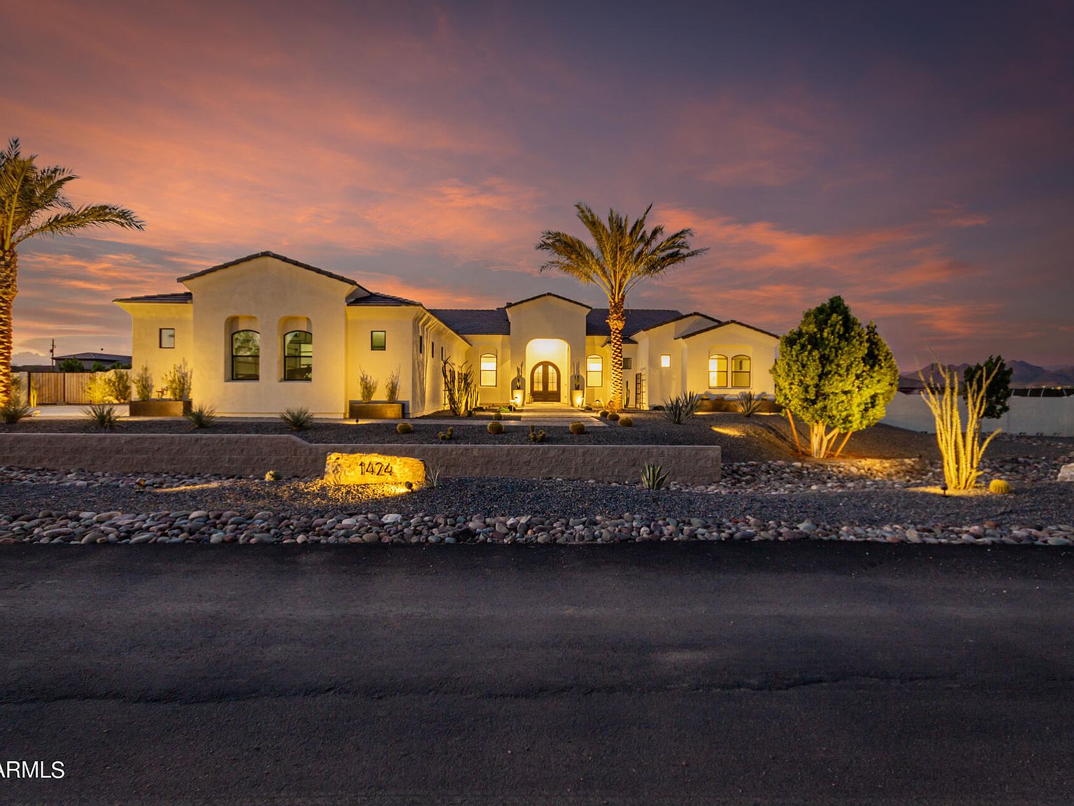 1424 E Red Range Way, Phoenix, AZ 85085 | MLS #6605022 | Zillow